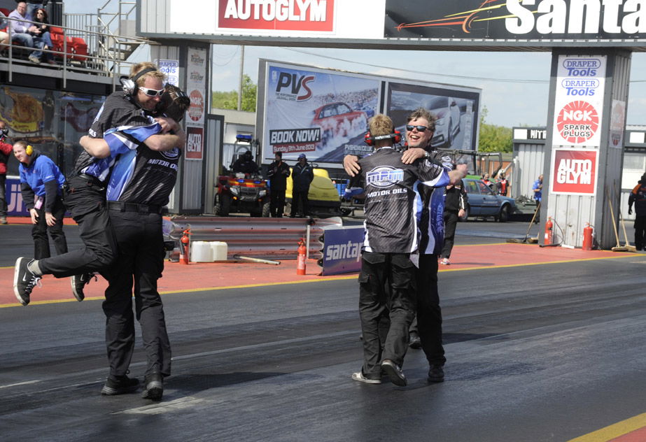 David Vegter star of Santa Pod's Main Event | Sporturi | MPM Oil